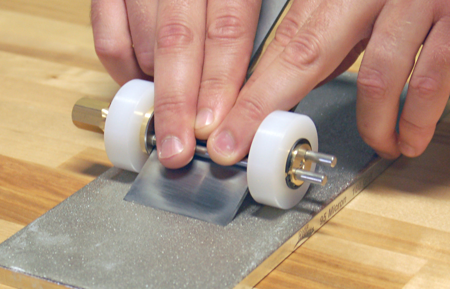 Kell No. 2 Brass Honing Guide - Large Roller — Sharpening Supplies